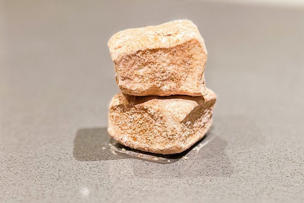 How to Make Real Homemade Marshmallows with Marshmallow Root ‣ Hatten ...